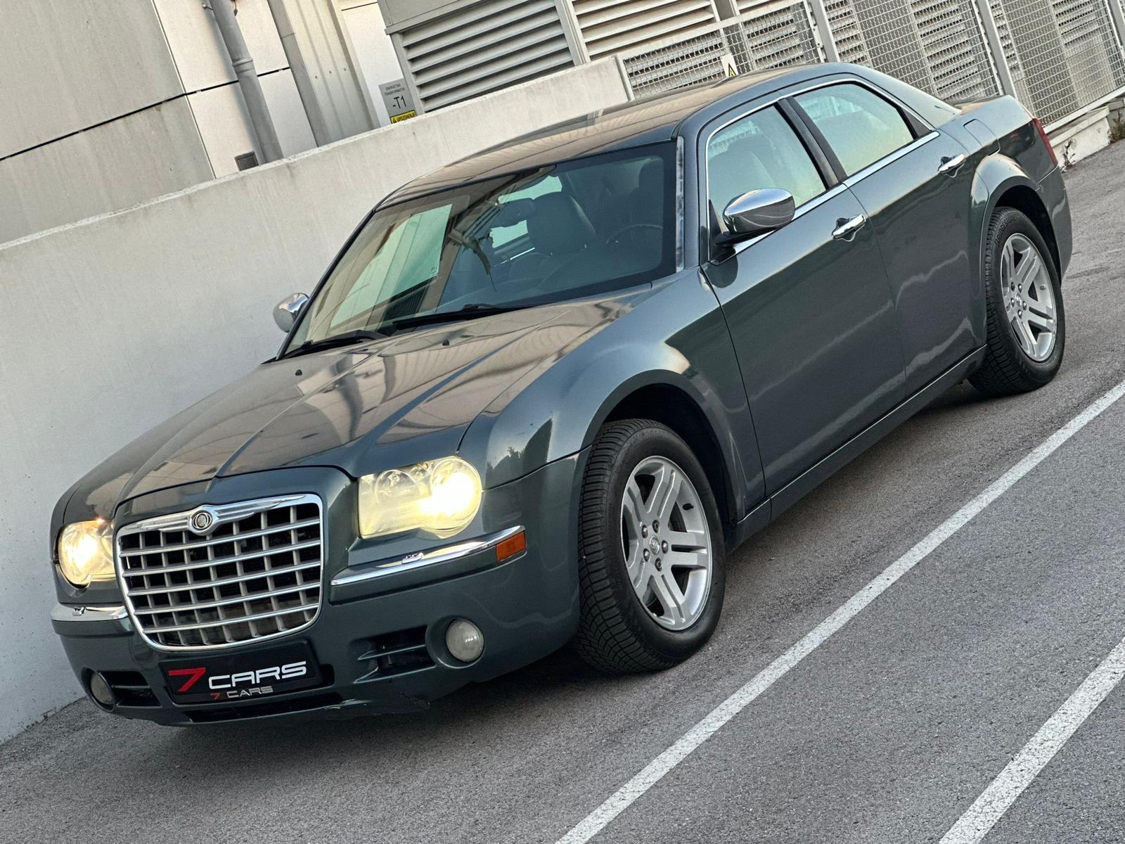 Chrysler 300C 3,0 V6 CRD ⭐️ODLICAN⭐️, 2007 god.