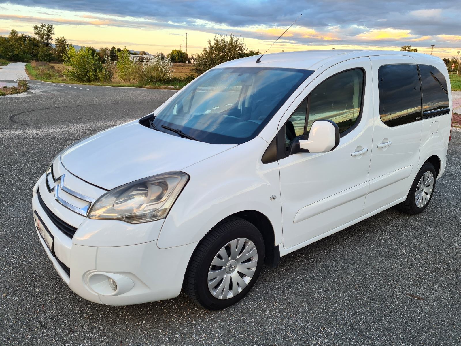 Citroën Berlingo 1,6 HDi, 2012 god, 1. Ruka, 231000 km, Reg do 1/2021 ...