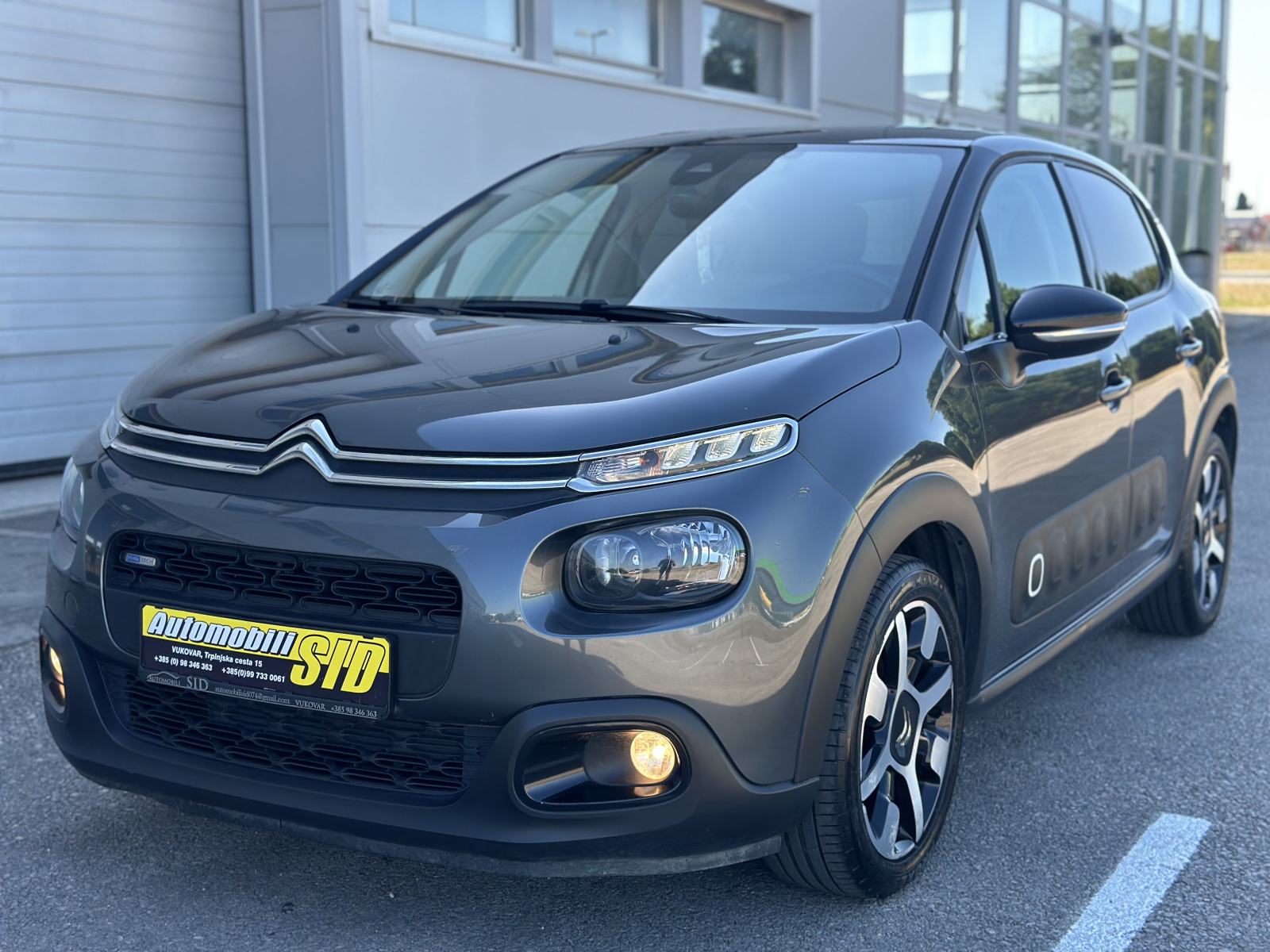 Citroën C3 1,2 VTi * NOVI MODEL* ODLIČAN*, 2017 god.