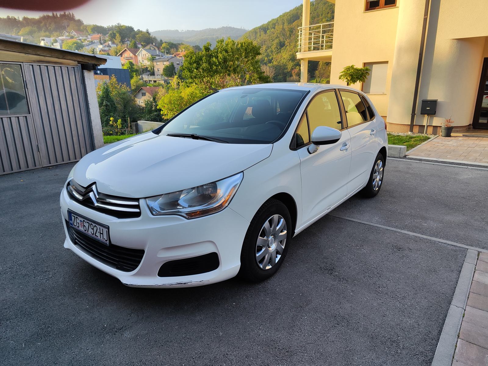Citroën C4 1,6 e-HDi, 2015 god.