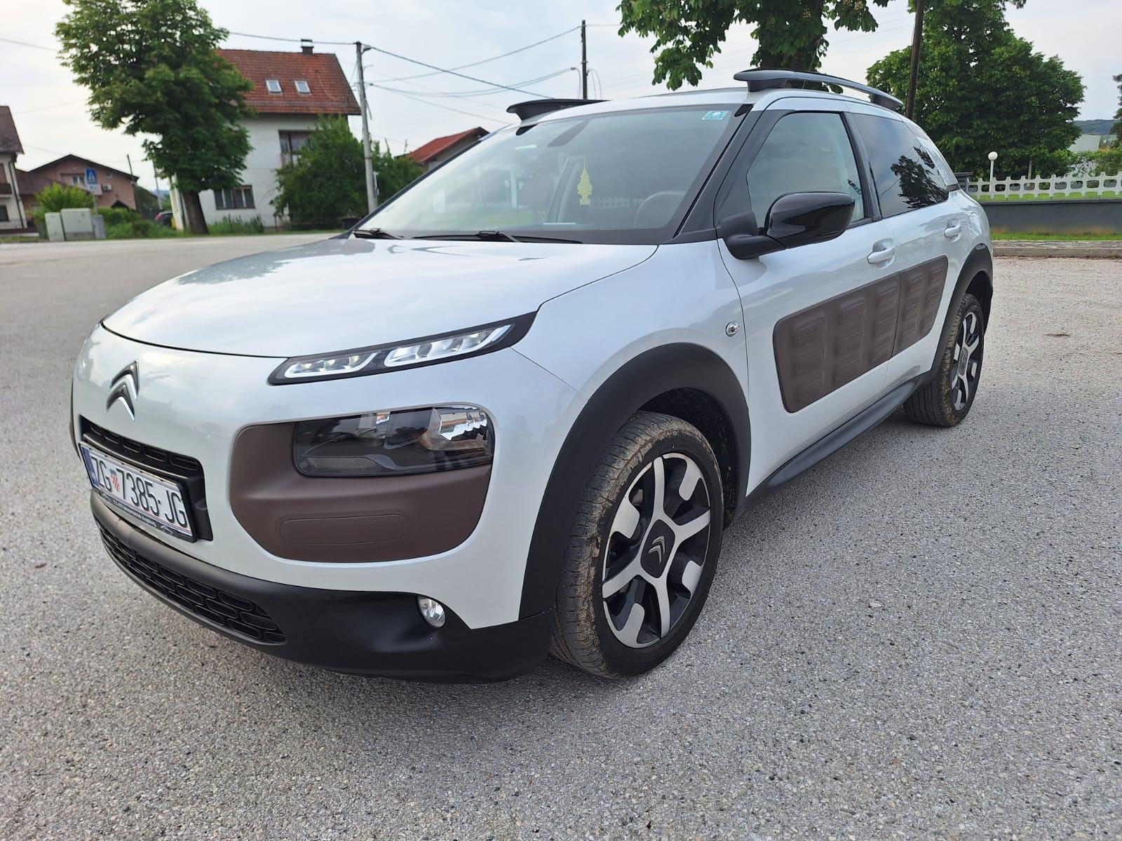 Citroën C4 Cactus 1,2 THP S&S, 2015 god.