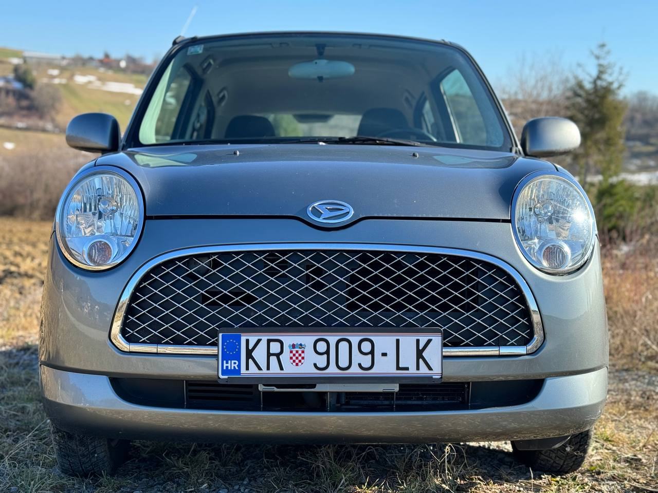 Daihatsu Trevis 1.0 - JEDINSTVENI KAO NOVI, 2007 god.