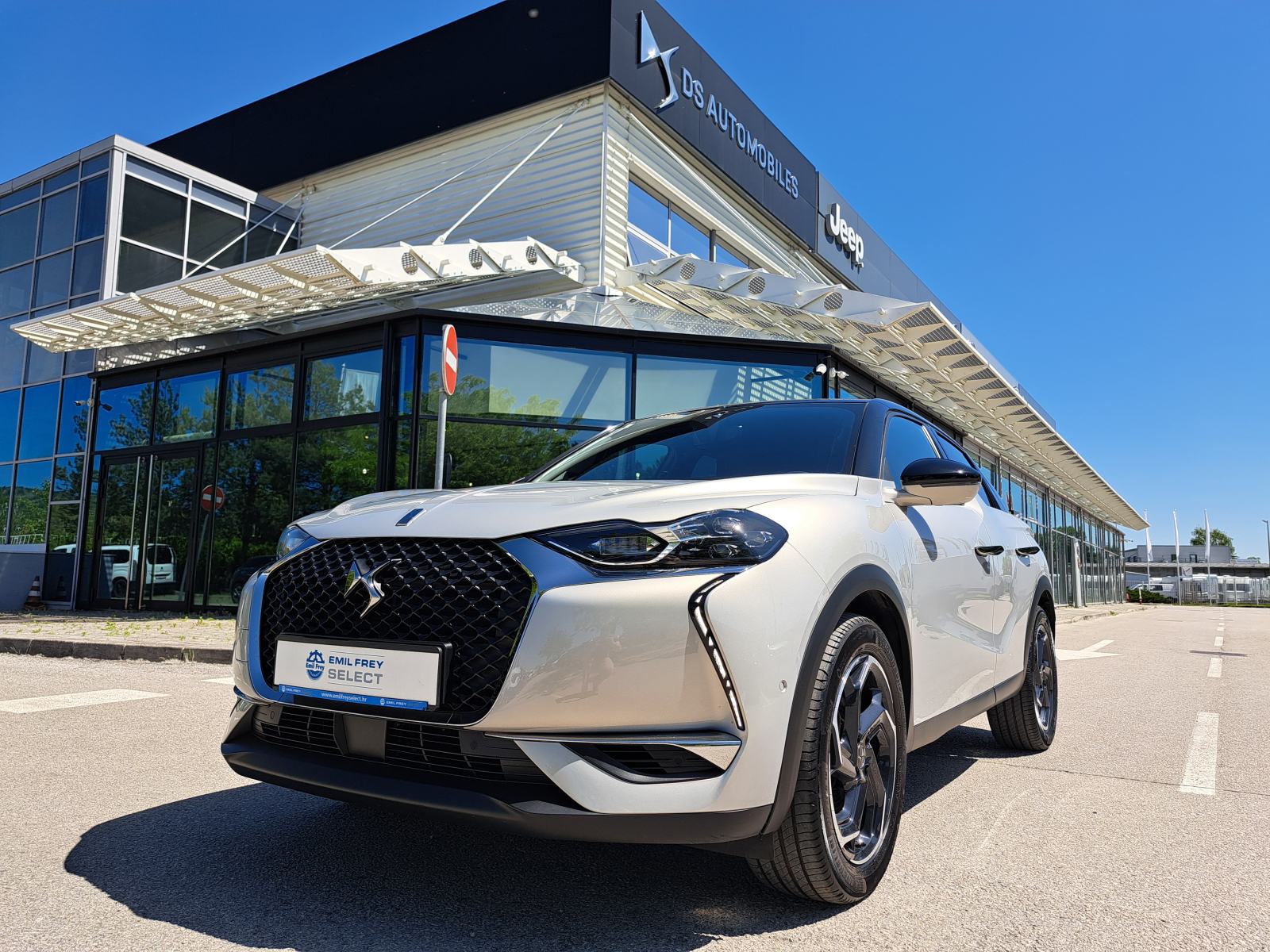 DS3 Crossback RIVOLI PureTech 130 EAT8**AKCIJA 23.500 EUR**, 2022 god.