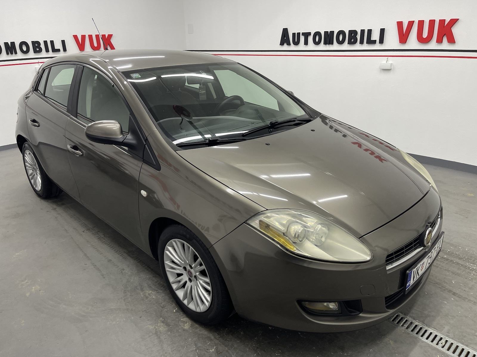Fiat Bravo 1,9 JTD - veliki servis, novo kvacilo, klima,alu,REGA 09/24 ...