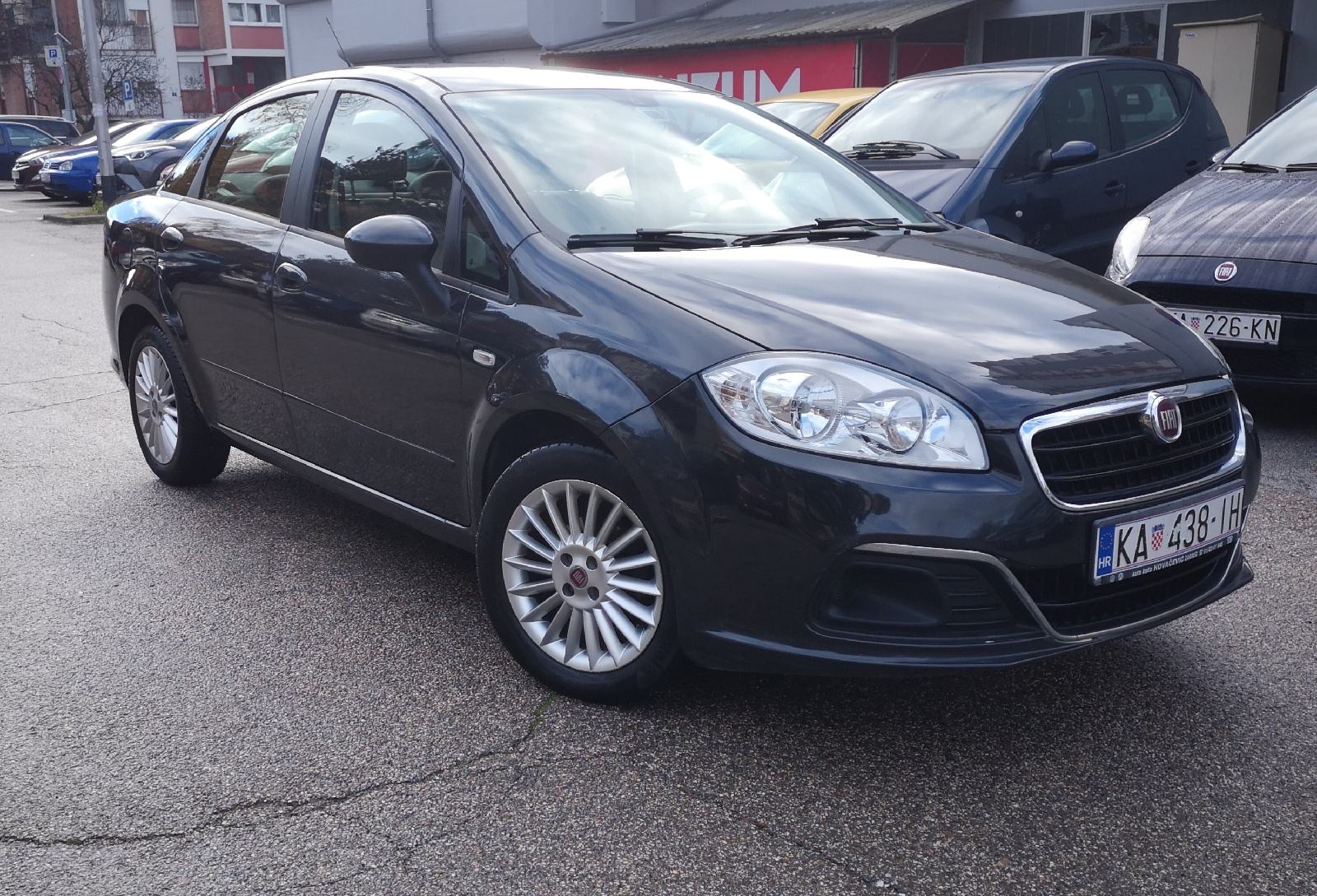 PUNTO SEDAN LINEA DIESEL,2014g,veliki/mali servis,lamela,nije uvoz ...