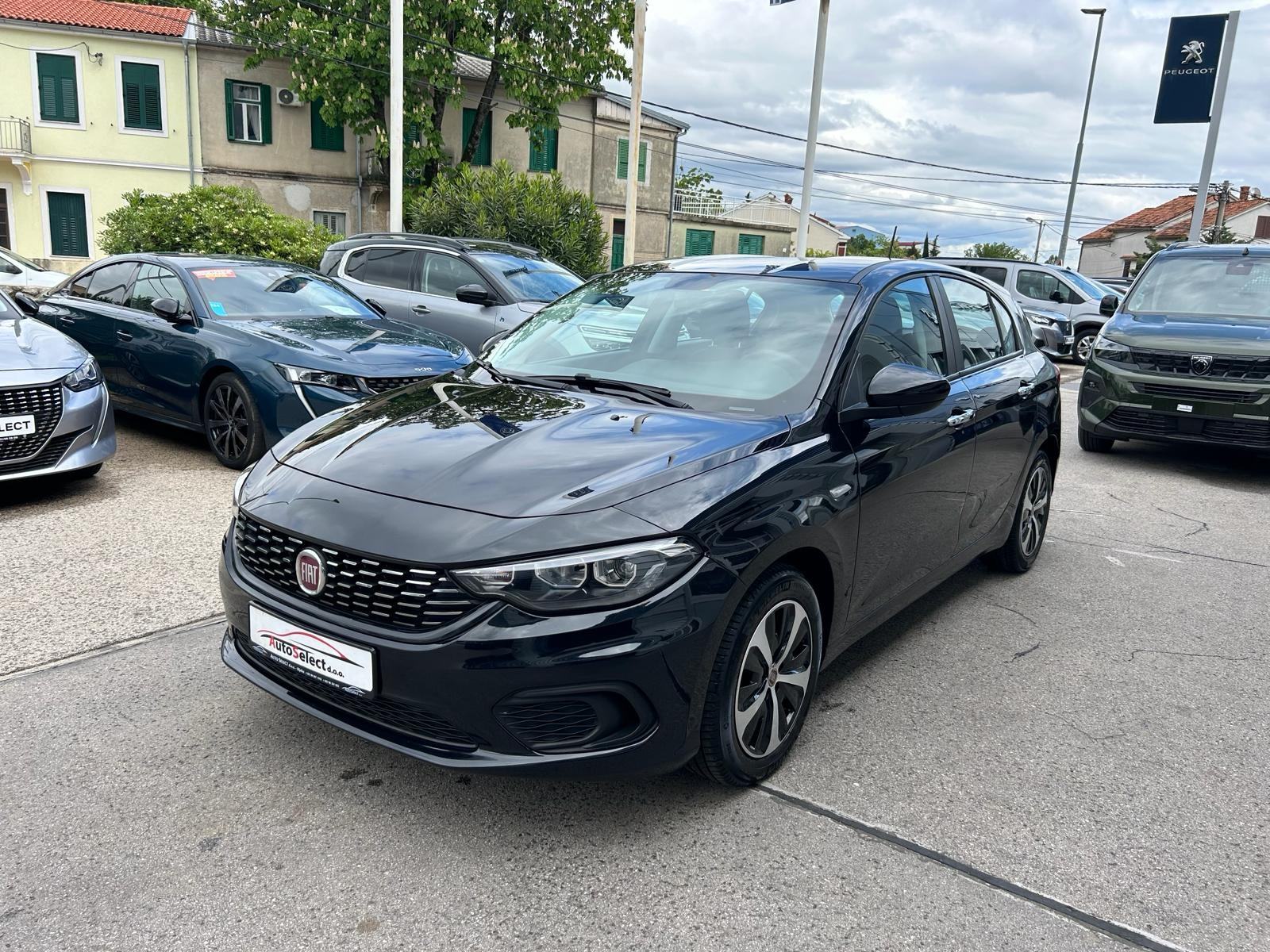 Fiat Tipo 1,6 JTD - 90.000 KM - NAVI - KAMERA - SERVISNA - REG.1.GOD ...