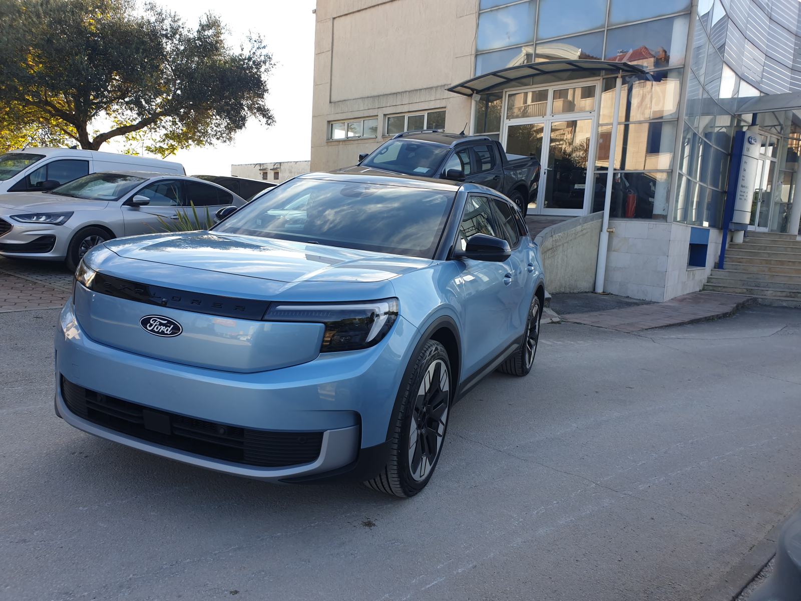 Ford Explorer BEV Premium automatik, 2024 god.