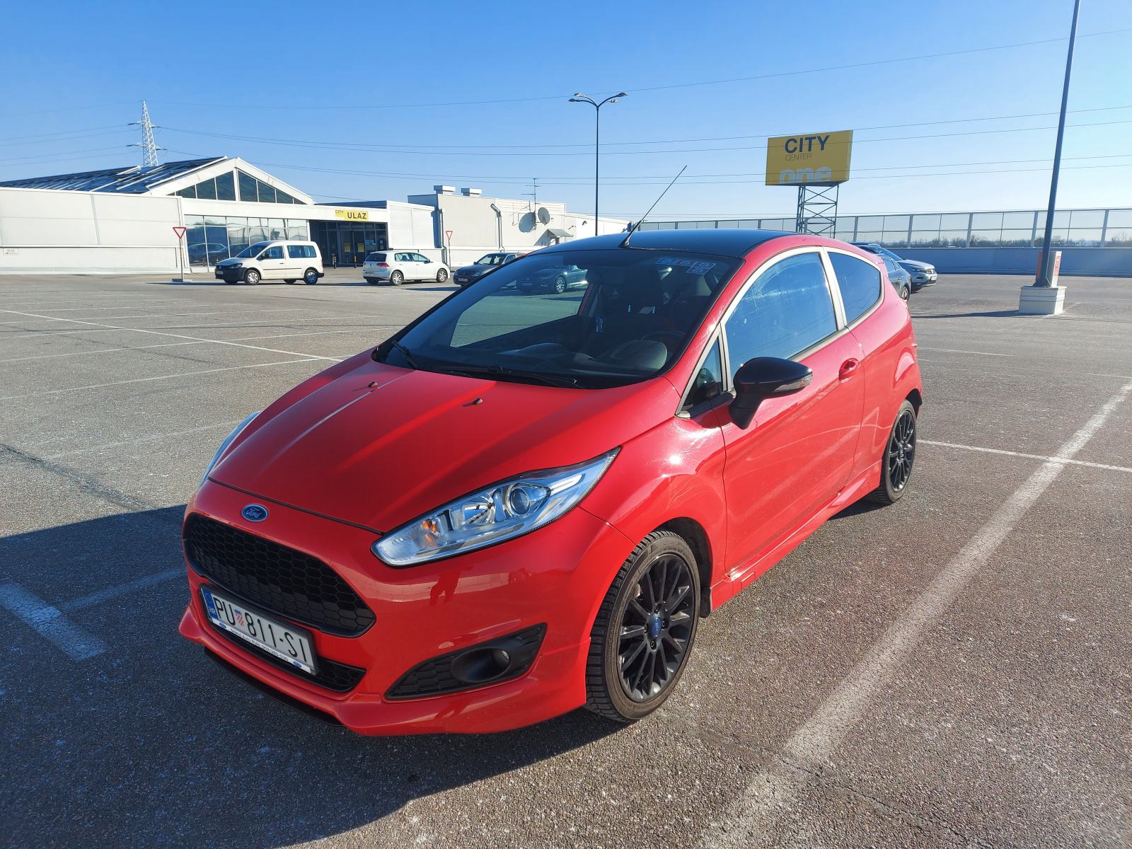 Ford Fiesta 1,0 ST-Line RED Edition, 125ks, Tempomat, 2016 god.