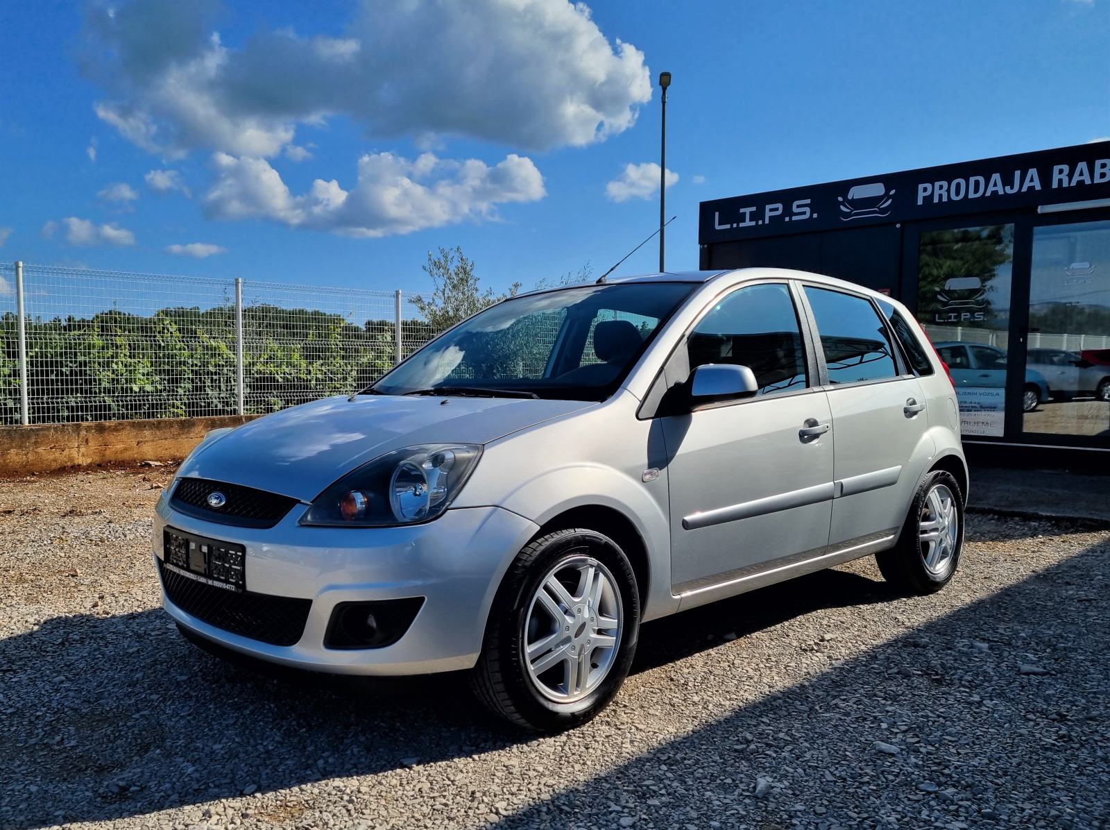 Ford Fiesta 1,4 TDCI Silver Edition od 1. Vl. servisirana REZERVIRAN ...