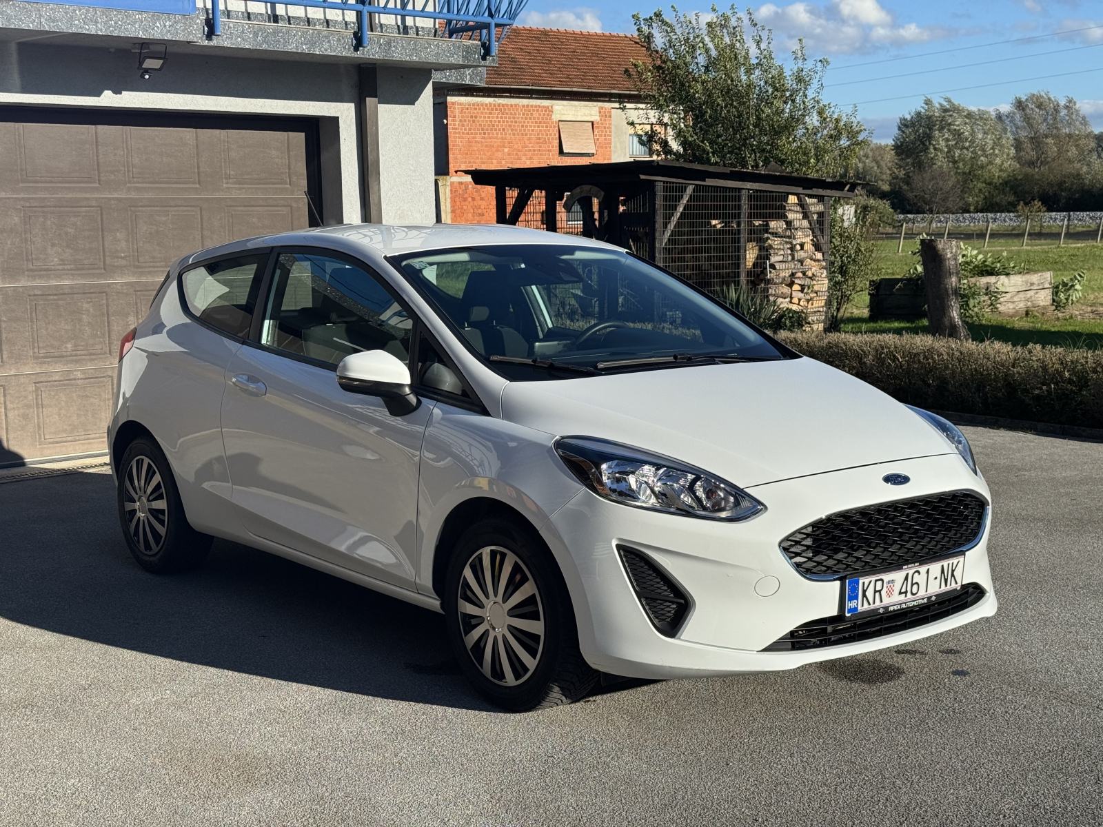 Ford Fiesta 1,5 TDCi *REG. 08/2025*VELIKI I MALI SERVIS*KOČNICE*NAVI ...