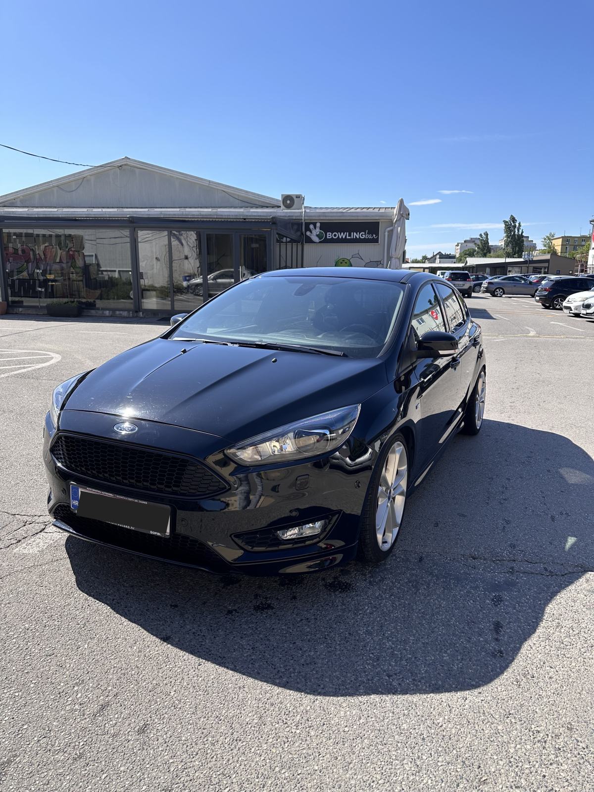 Ford Focus 2,0 TDCi ST LINE 150KS reg do 03/25, 2018 god.