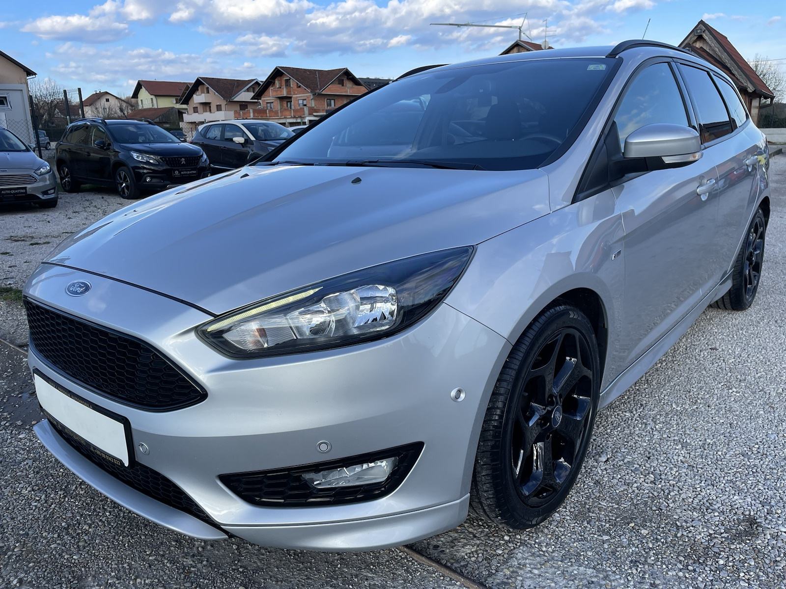 Ford Focus 2,0 TDCi ST LINE NAVIGACIJA ODLIČAN, 2017 god.