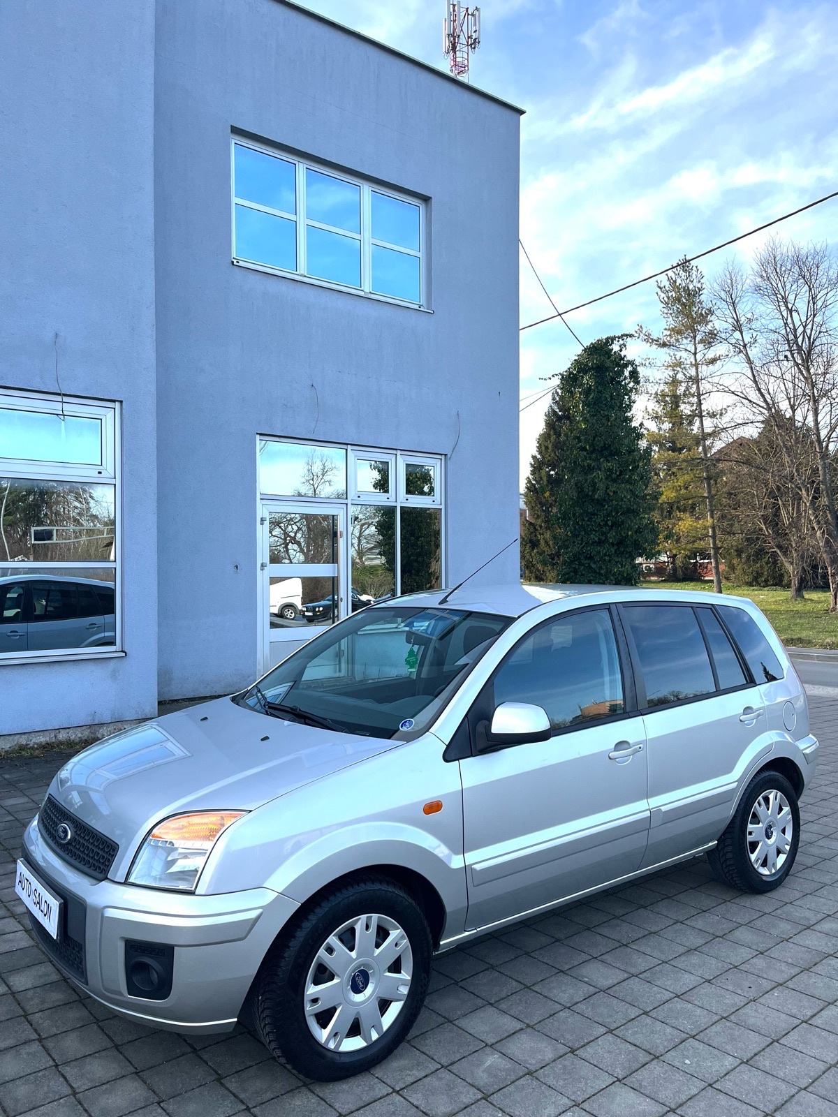 Ford Fusion ““SAMO 56000 km//PRVA VLASNICA”” EURO KUKA kartice/rate ...