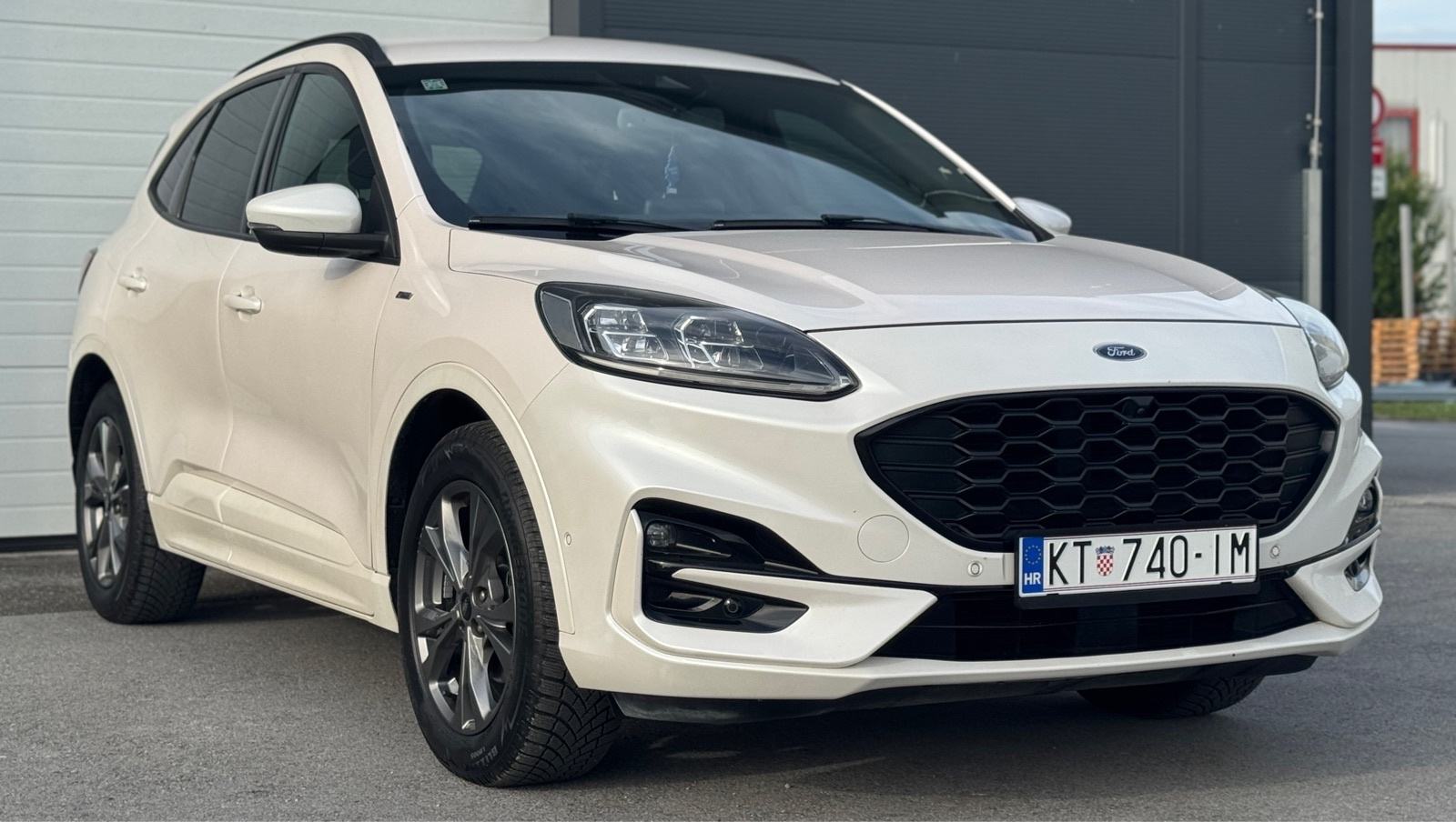 FORD KUGA 2.0 ST LINE AWD • 2020 godina, 2020 god.