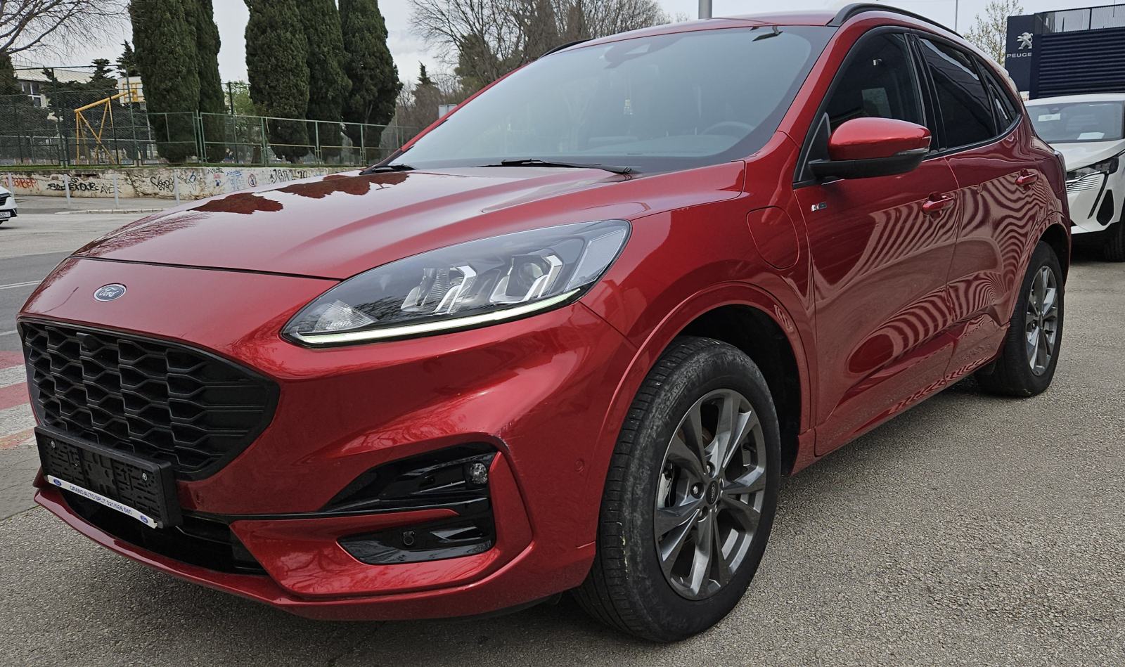 Ford Kuga 2,5 ST LINE PHEV 225 KS CVT, 2022 god.