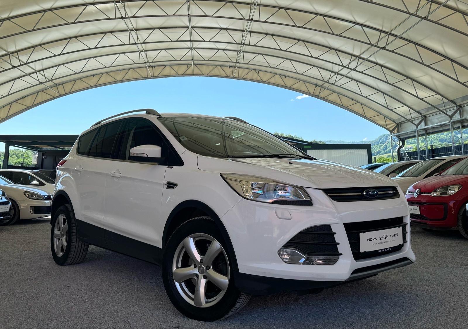 Ford Kuga 4WD 2,0 - SAMO 164.000 KM - SERVISNA KNJIGA - KAO NOV, 2014 god.