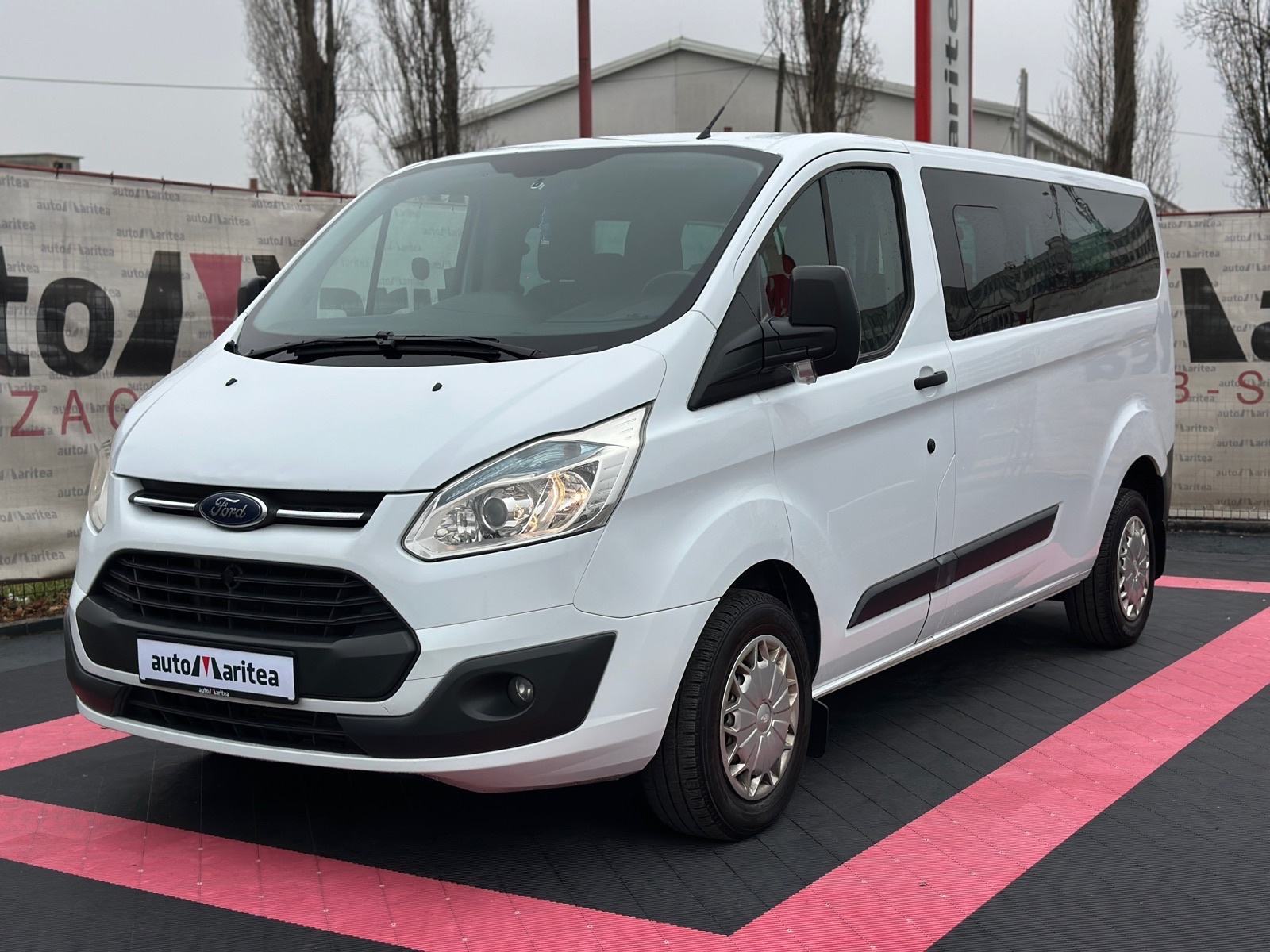 Ford Transit 2,2 Tourneo Custom 9 sjedala REG 07/25, 2014 god.