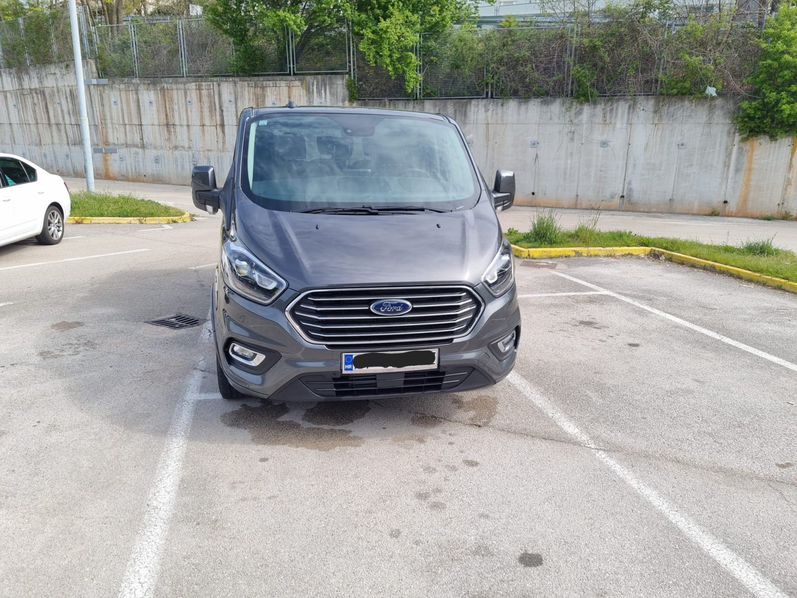 V362 Custom Tourneo 320 SWB Titanium X A_M 170ks, 2022 god.