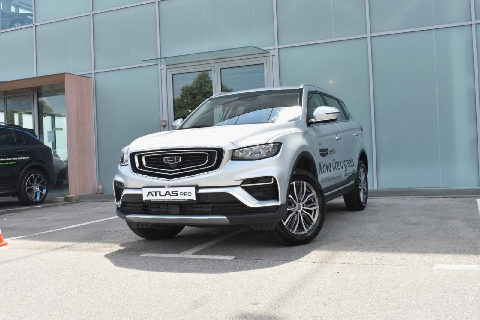 Geely Atlas Pro 1.5 MHEV FLAGSHIP AWD 7DCT,360 KAMERA,EL.POMICANJE SJE ...