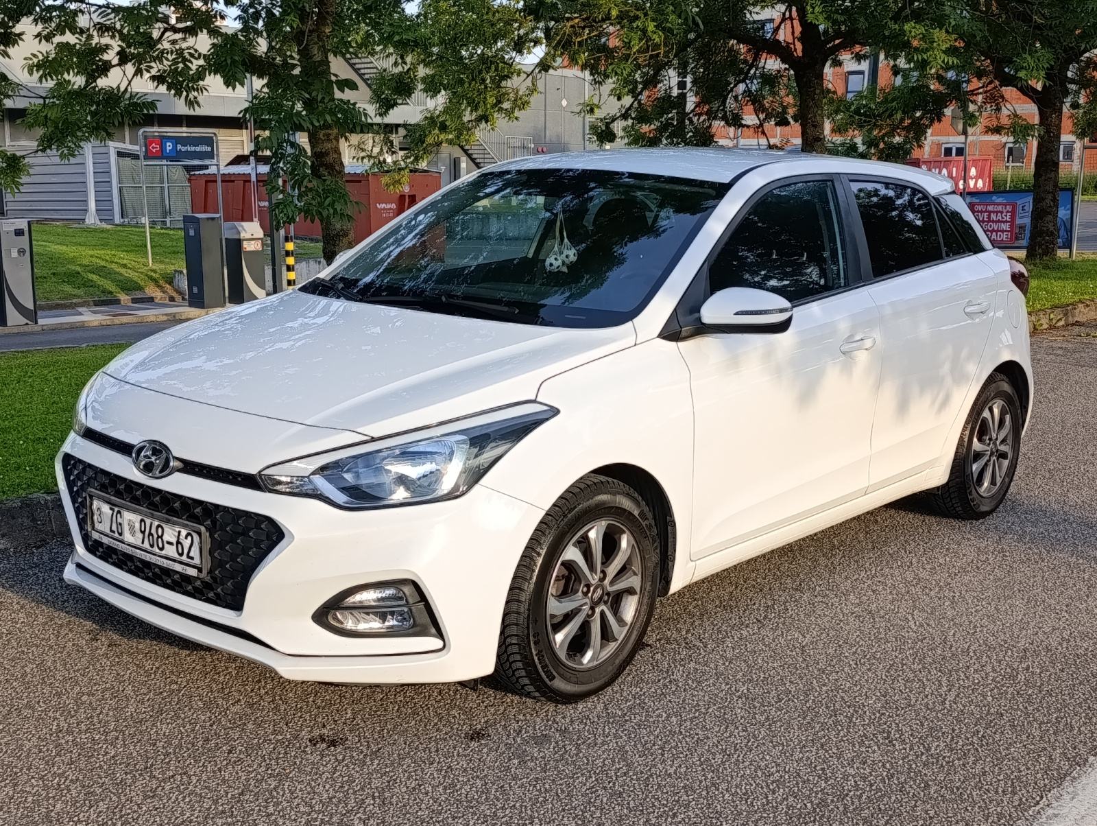 REZERVIRANO PETRA Ž. Hyundai i20 1,25, 23.12.2019., 2019 god.
