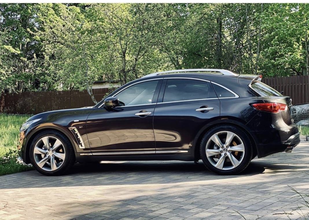 Infiniti FX30 30d GT Premium, 2013 god.