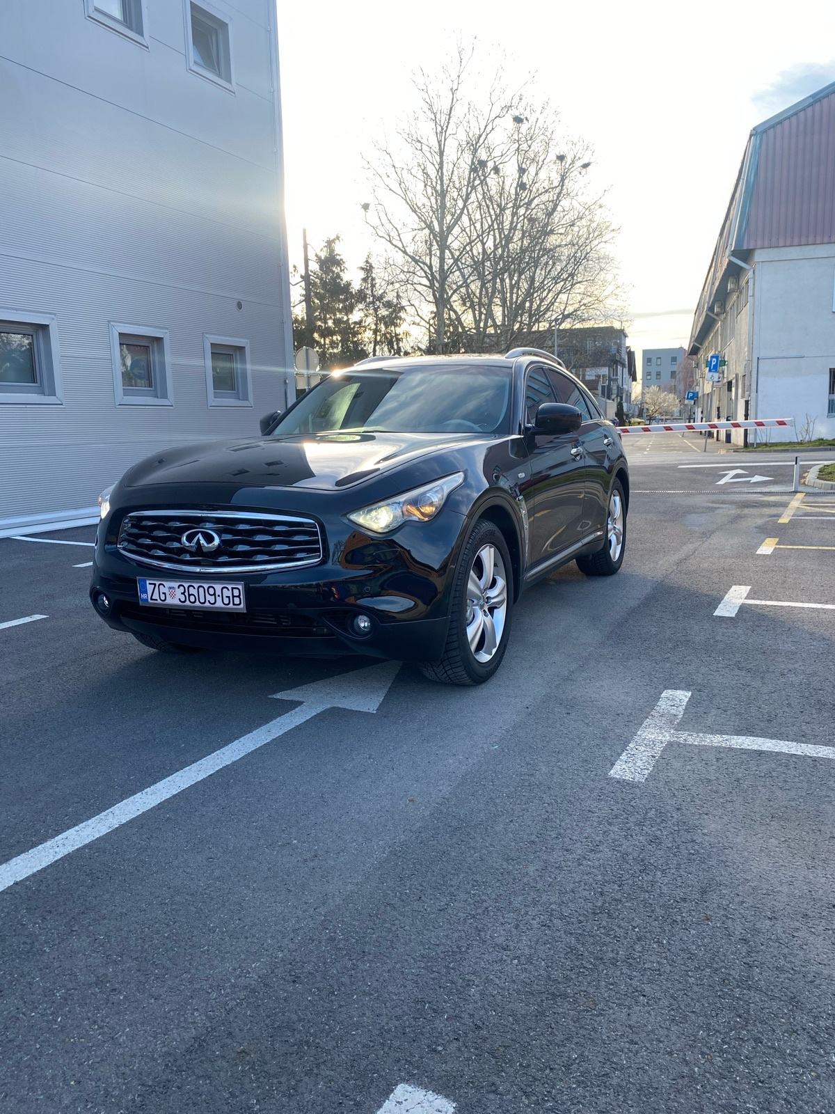 Infiniti FX30 Diesel automatik, 2010 god.