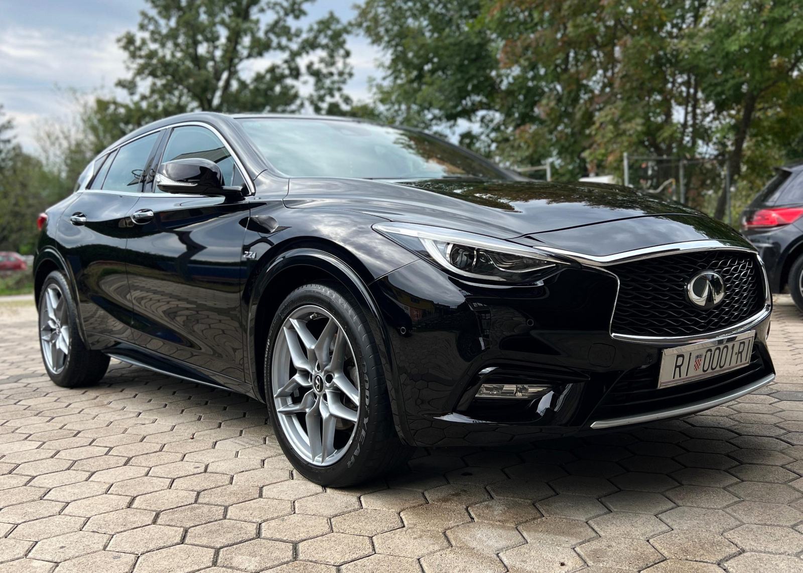 Infiniti Q30 2,2 D, 2016 god.
