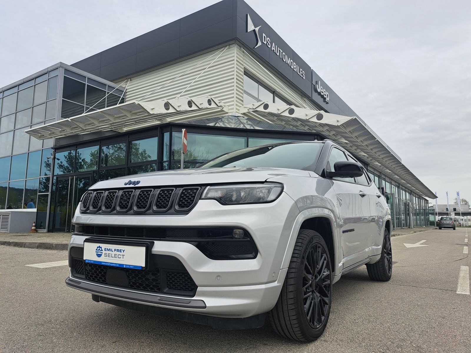 Jeep Compass MCA 1.3 GSE (180 KS) PHEV 4xe S, 2023 god.