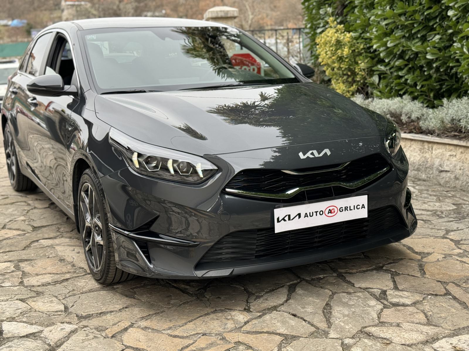 Kia Ceed 1.5 T-GDI EX VISION- 14.940km- AKCIJA!!!, 2023 god.