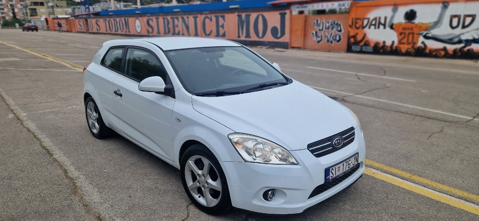 Kia Ceed (ceed) 1,4, 2009 god.