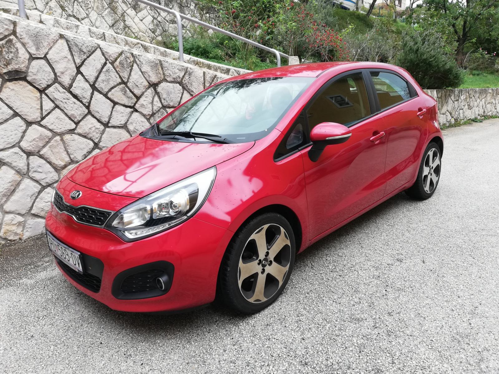 Kia Rio Sport 1,25 EX, pod garancijom, reg godinu dana! 74000km, 2012 god.