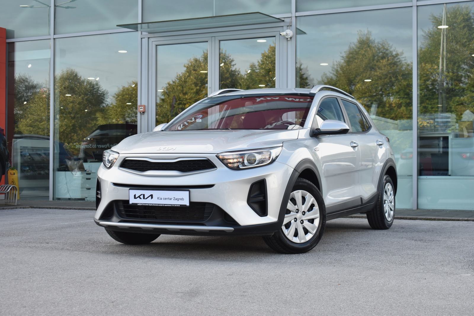 Kia Stonic 1,2 GAS LX FUN M/T, 2023 god.