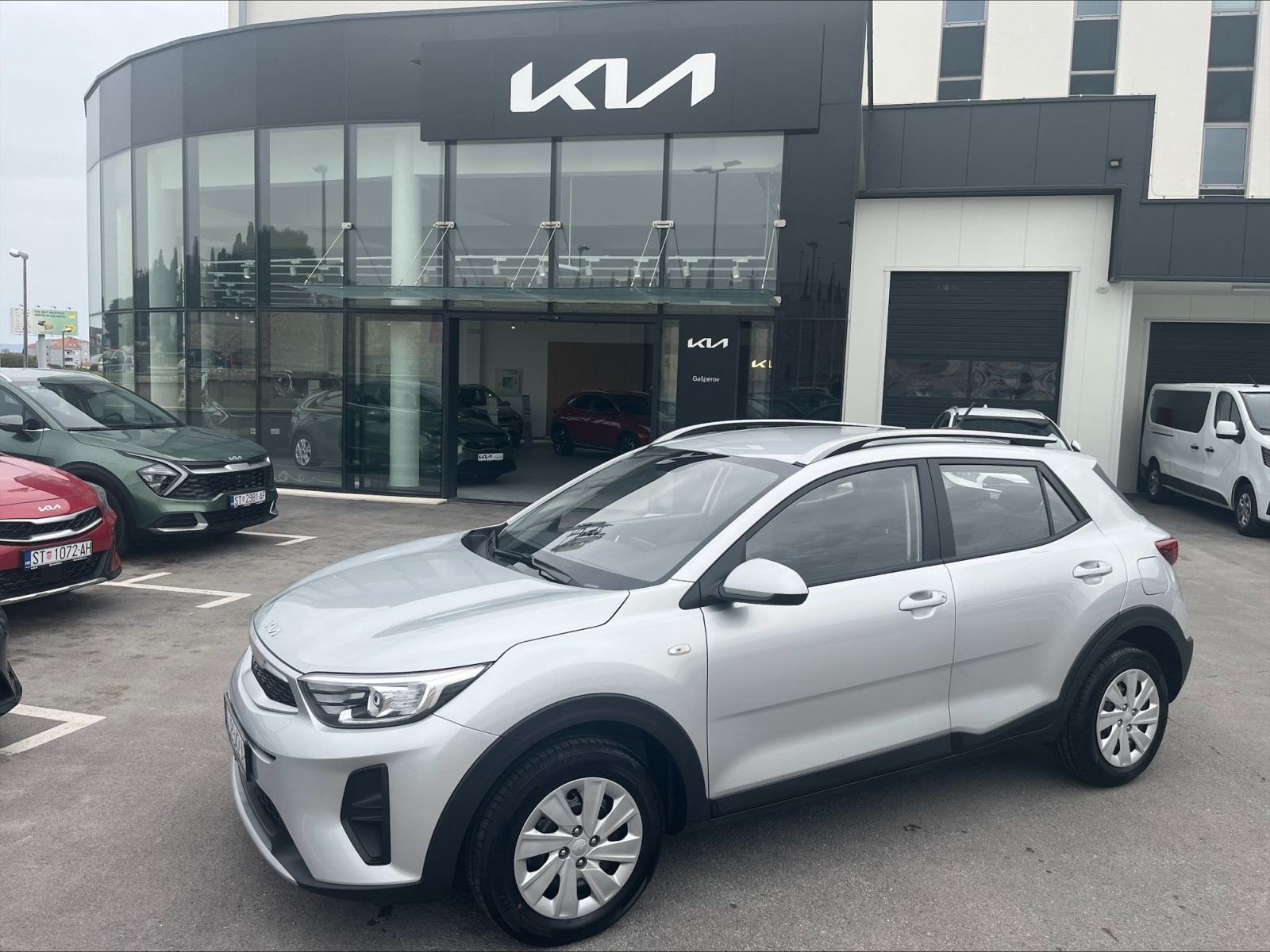 KIA STONIC 1,2 GAS LX FUN M/T, 2023 god.