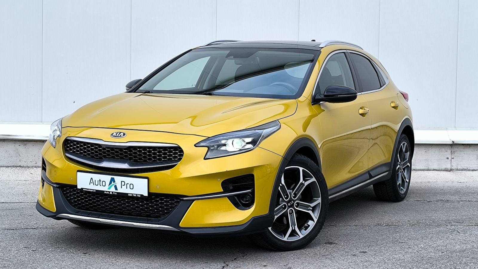 Kia XCeed 140KS ,AUTOMATIK, PANORAMA, KOŽA,VIRTUAL, PDV, 2021 god.
