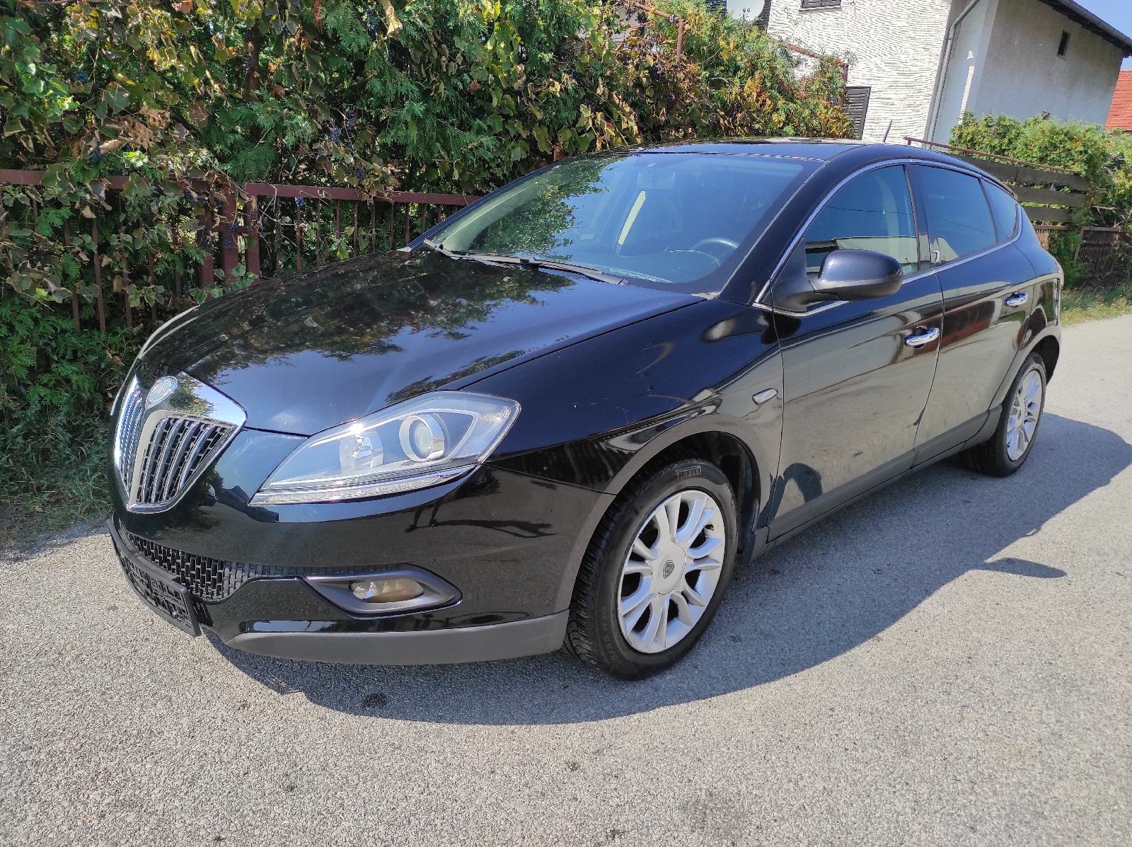 Lancia Delta 1,6 multijet Sport Selespeed sa prijenoso može do 36 rata ...
