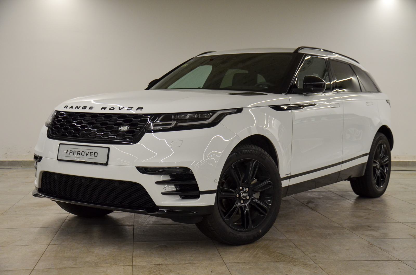 LAND ROVER RANGE ROVER VELAR 2.0D 4WD R-DYNAMIC, 2019 god.