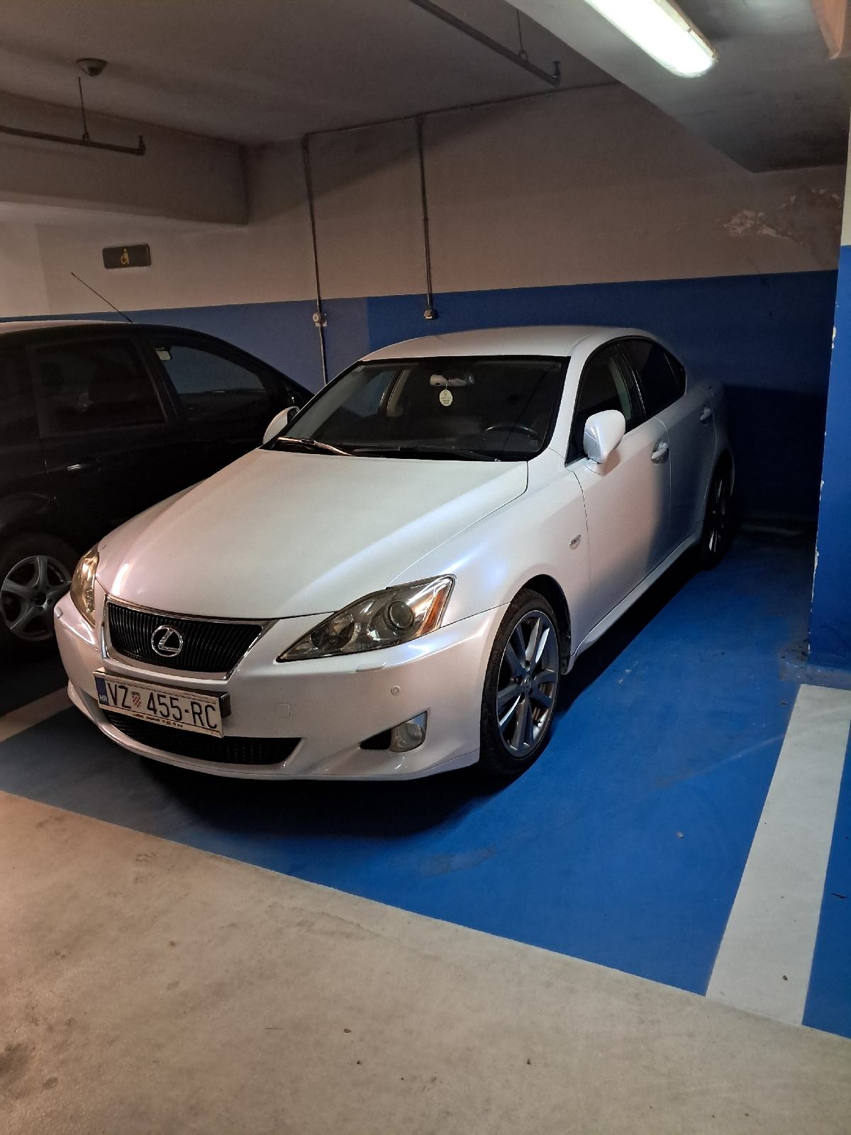 Lexus IS 220d Sport, 2008 god.