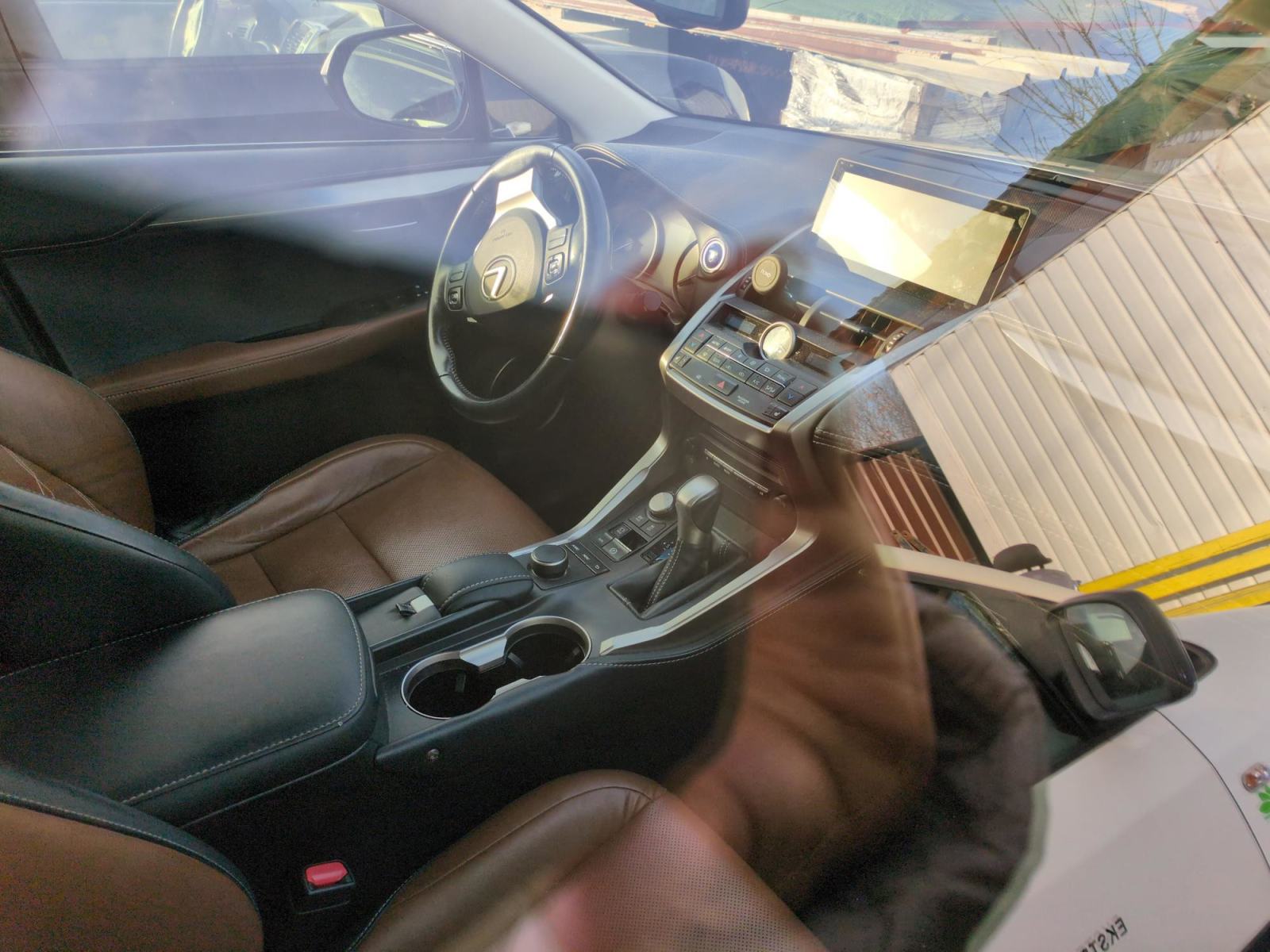 Lexus NX 300h, Hybrid e-Four e-CVT, Executive, 2017 god.