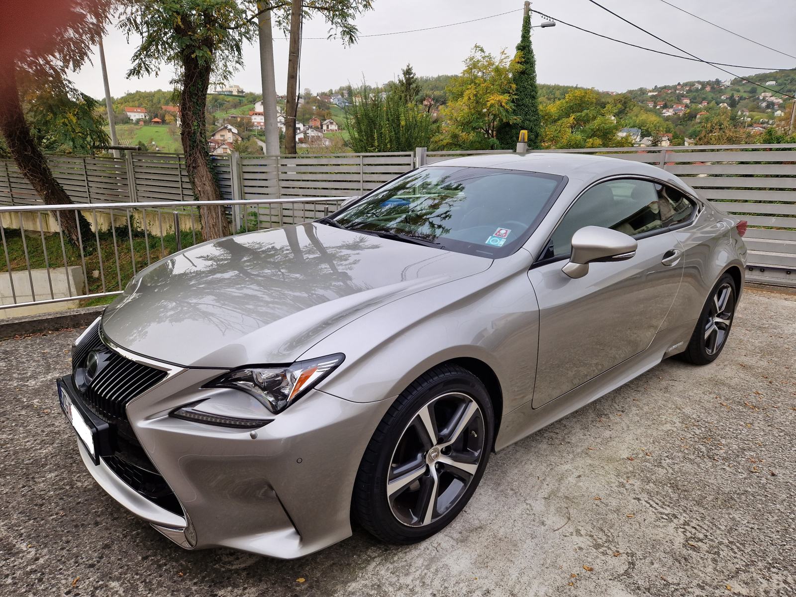 Lexus RC 300h, 2017 god.