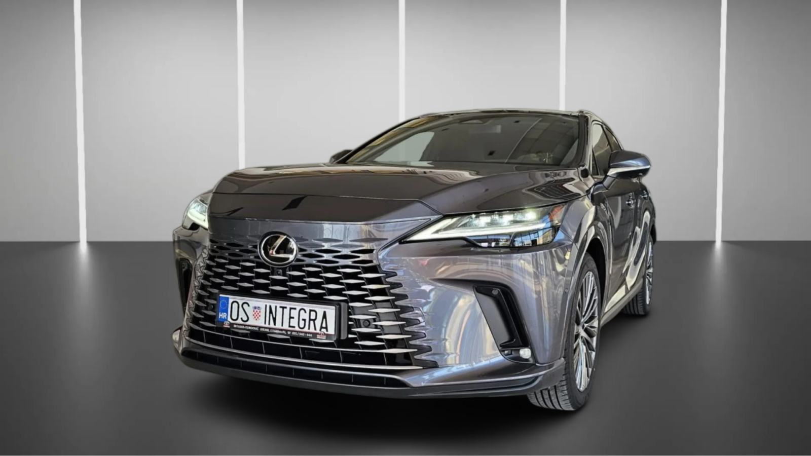 Lexus RX 450h+ Plug-in Hybrid LUXURY, SAMO 18.000km, U SUSTAVU PDV-a ...