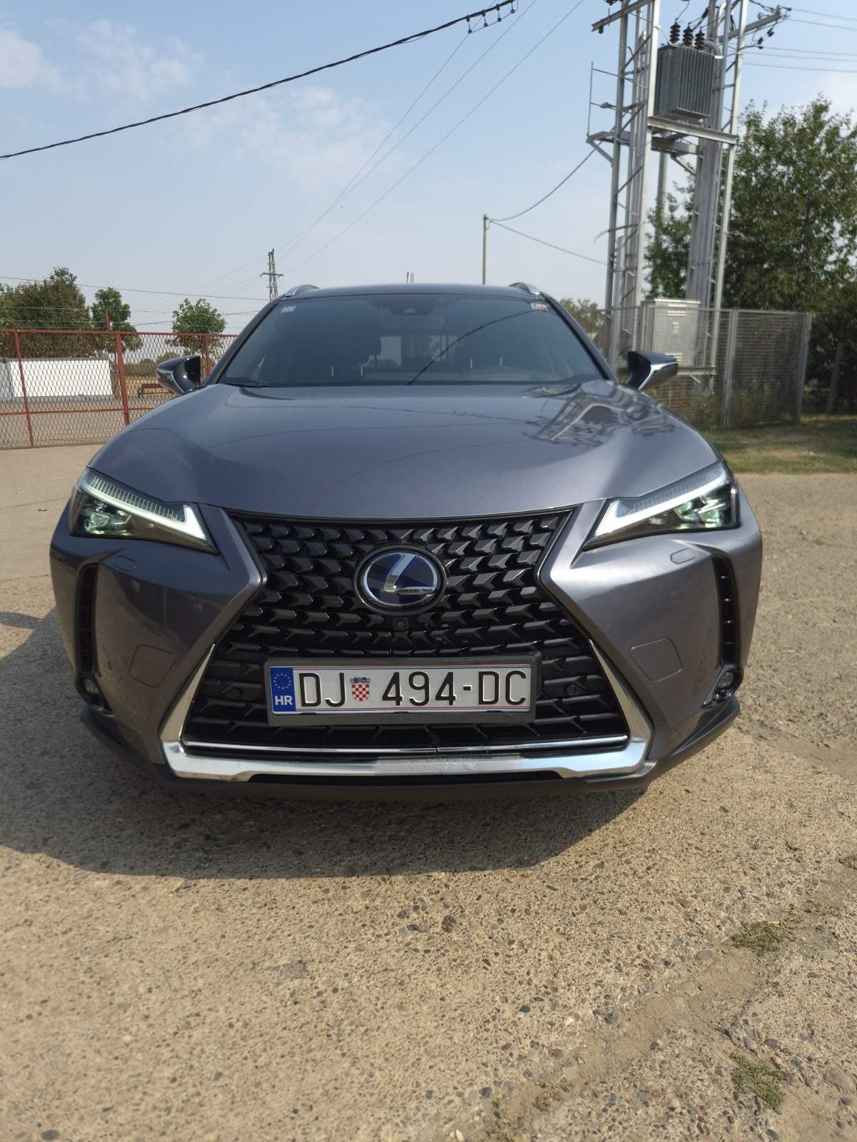Lexus UX UX 250h AWD, 2021 god.