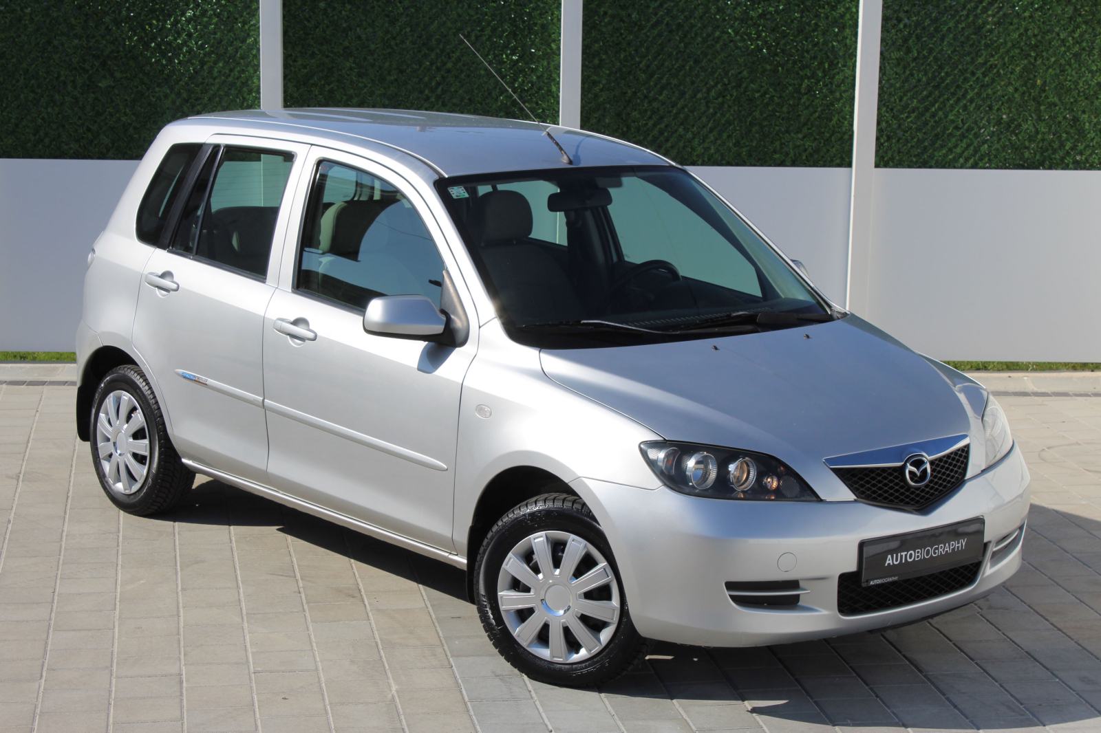 Mazda 2 1,25 i TE # Kupljen nov u Hr ~ 156.000 km AKCIJA TJEDNA, 2007 god.