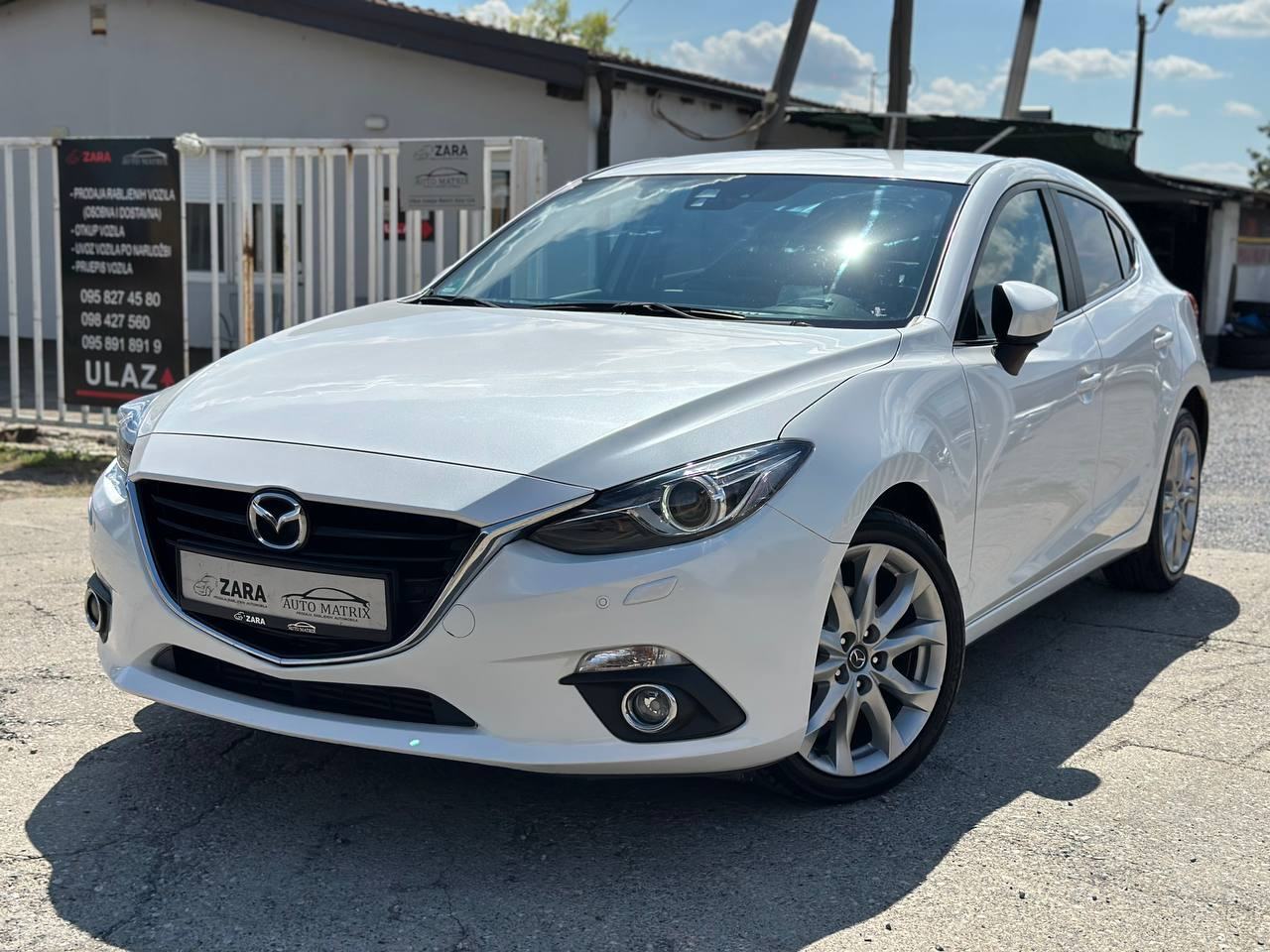 Mazda 3 2,2 CD SPORT, FULL OPREMA, 1. VL, SERVISNA, AUTO KREDIT 4,65% ...