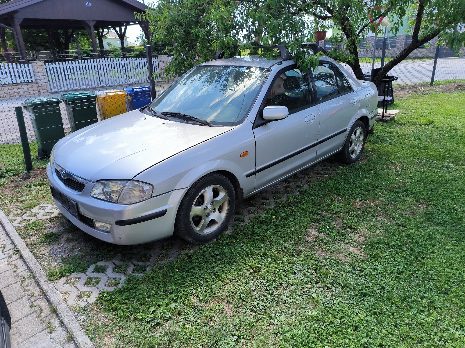 Mazda 323 2.0, 2004 god.