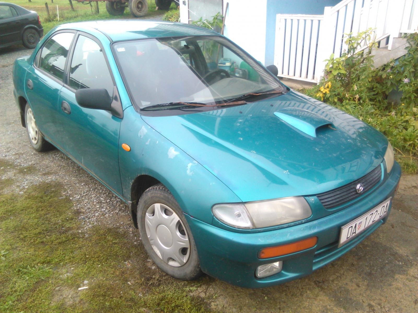 Mazda 323 Sedan 1,7 TD, 1996 god.