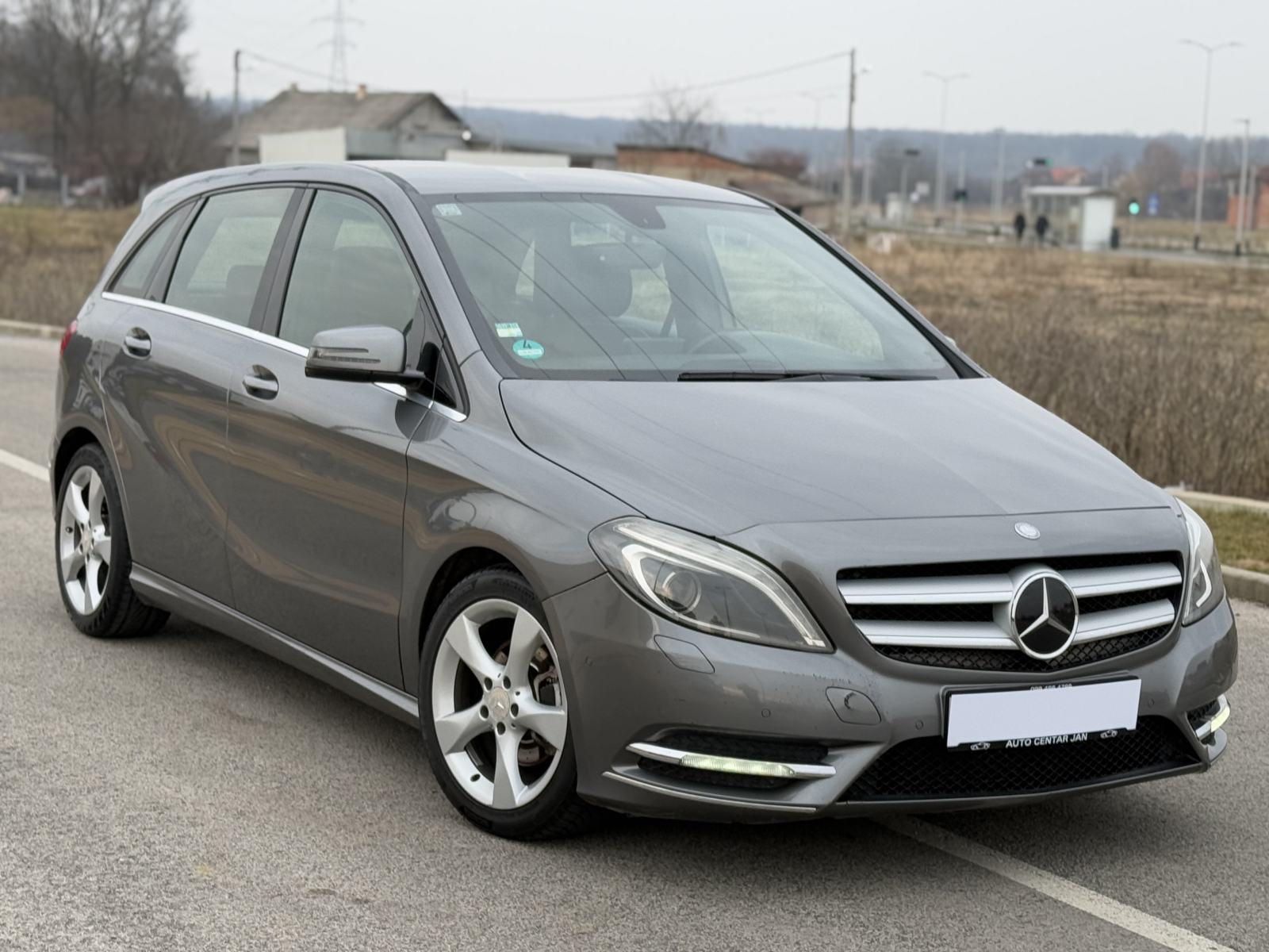 Mercedes B180 CDi •• Reg 12/25 ••, 2013 god.