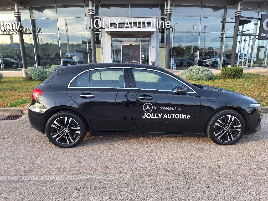Mercedes-Benz A-klasa 200 d Progressive DEMO VOZILO 2024, 2023 god.