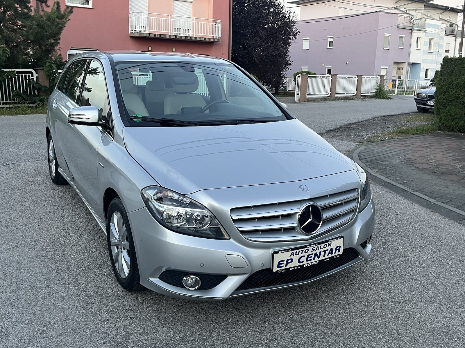 Mercedes-Benz B-klasa 180 CDI/MB motor,1.vlasnik,Svi servisi MB!, 2012 god.