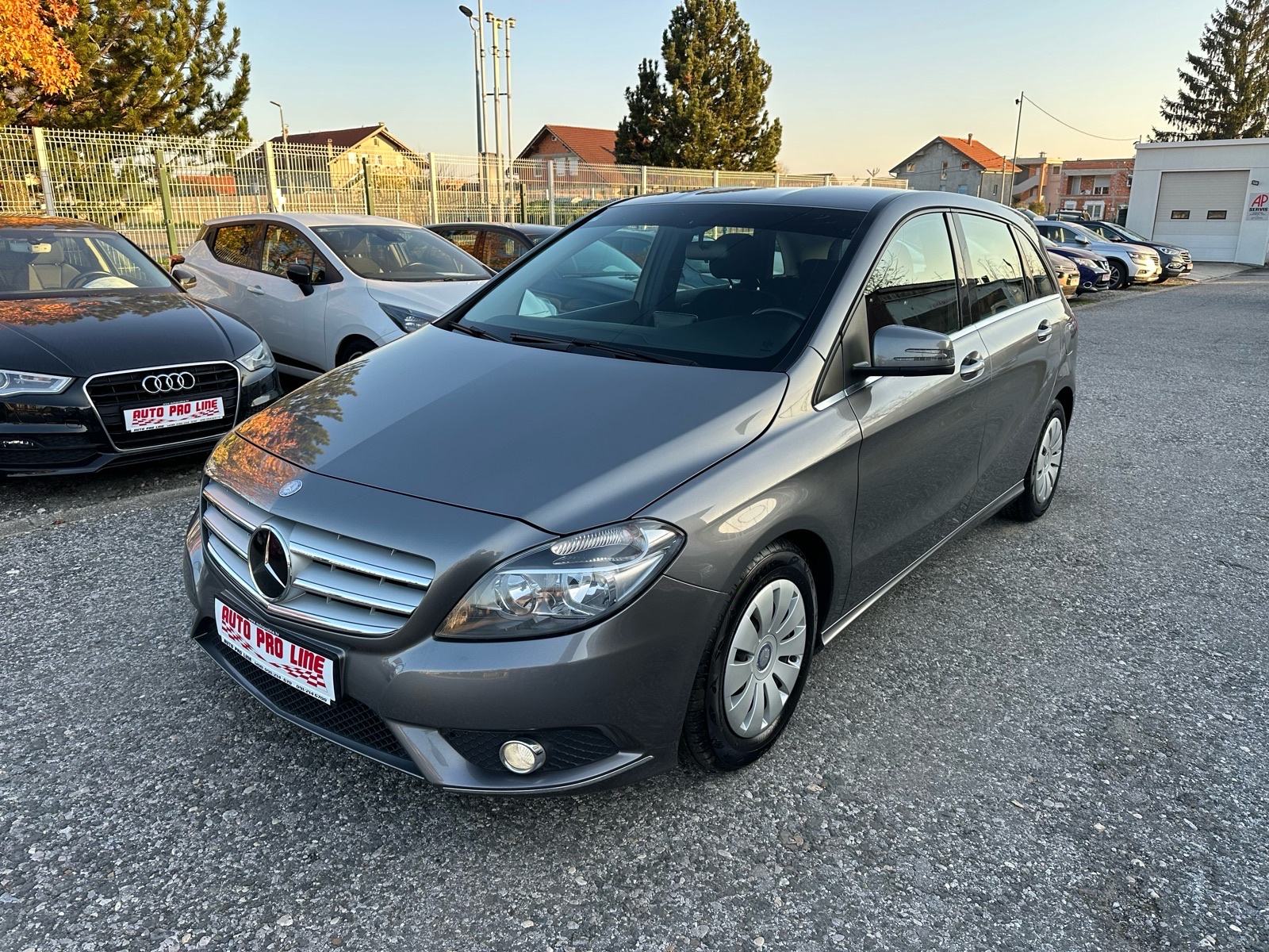 Mercedes-Benz B180 CDI ***156.000km*** 1. Vlasnik, 2014.god, 2014 god.
