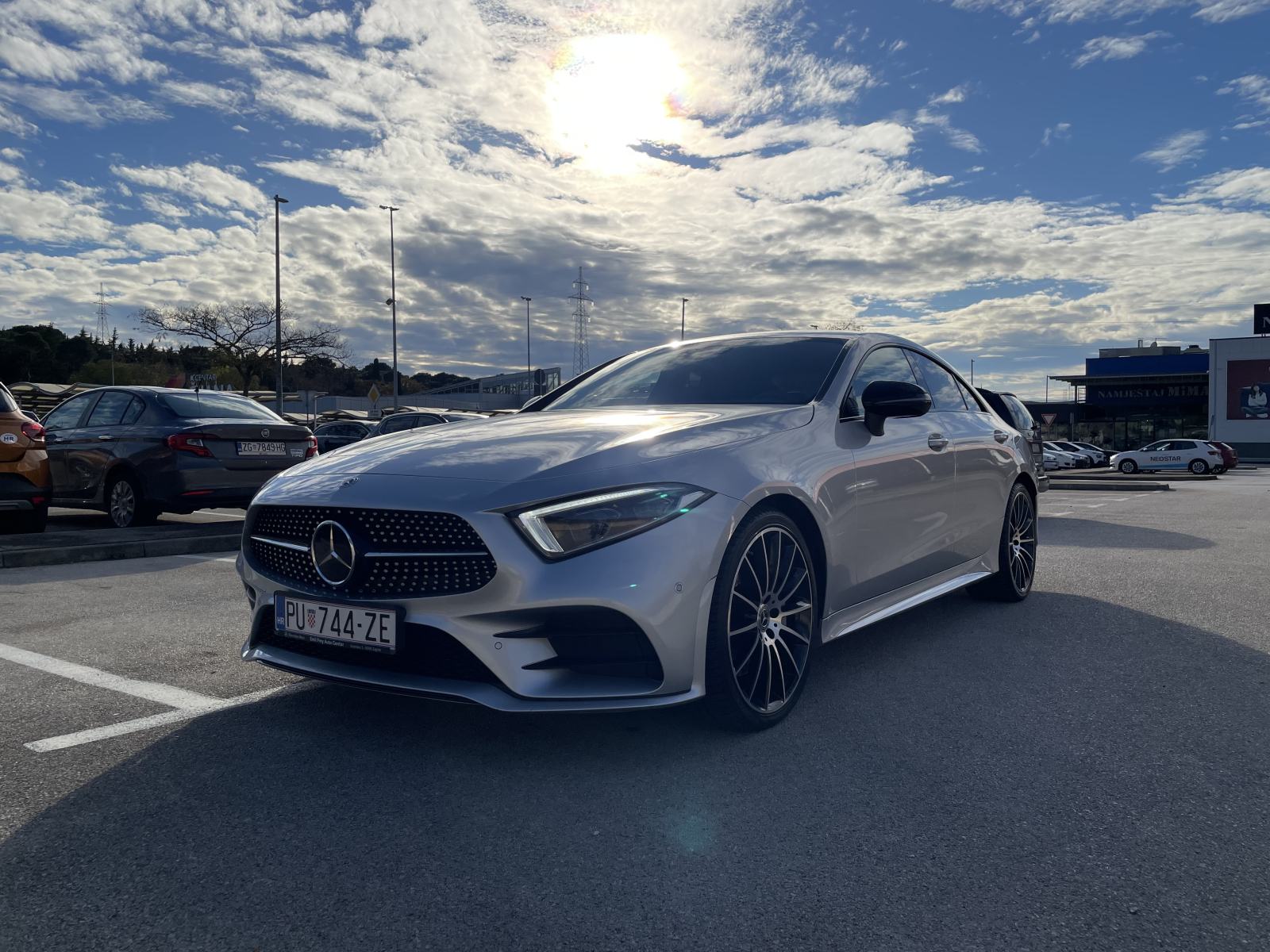 *AKCIJA* Mercedes-Benz CLS 300 D AMG Line - 1. vlasnik, stanje 10/10 ...